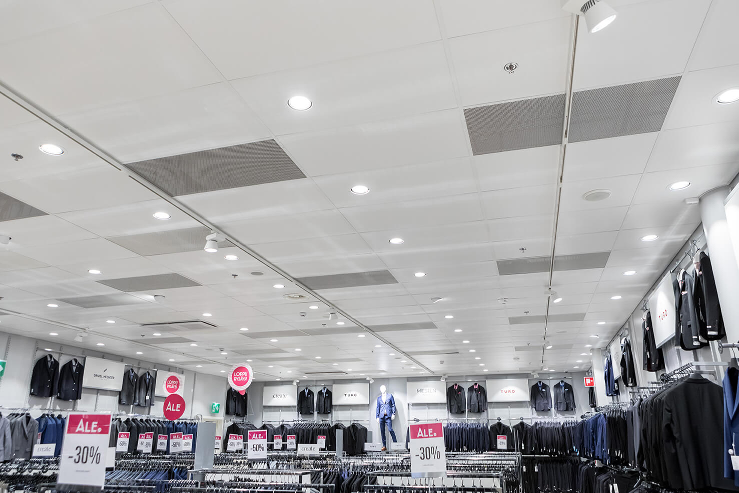 Unipro® lighting tracks in the Ratina Shopping Center | Unipro